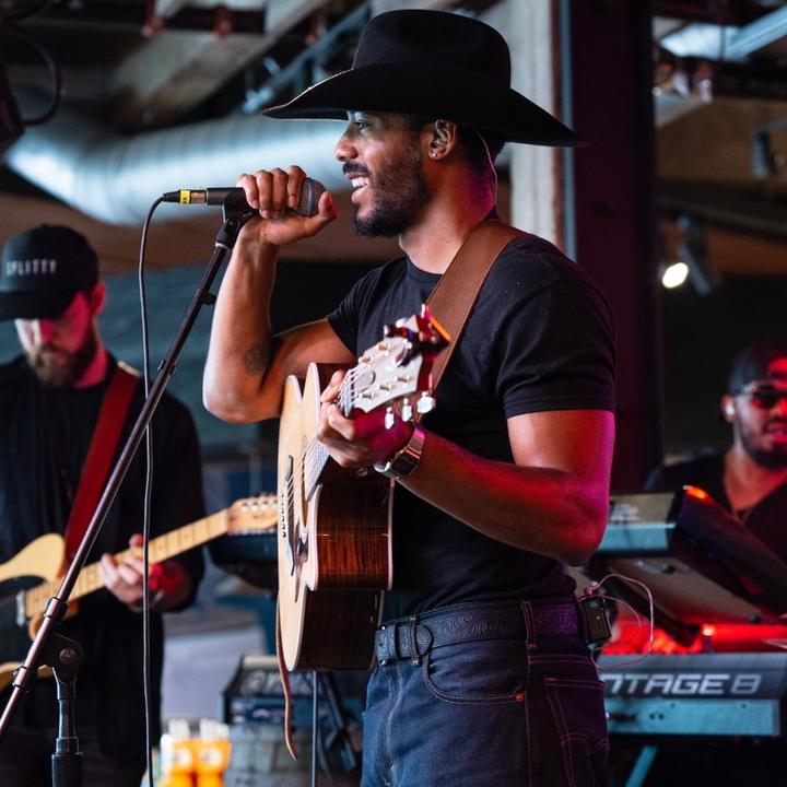 🦄 @officialtonyevansjrclub - officialtonyevansjrclub