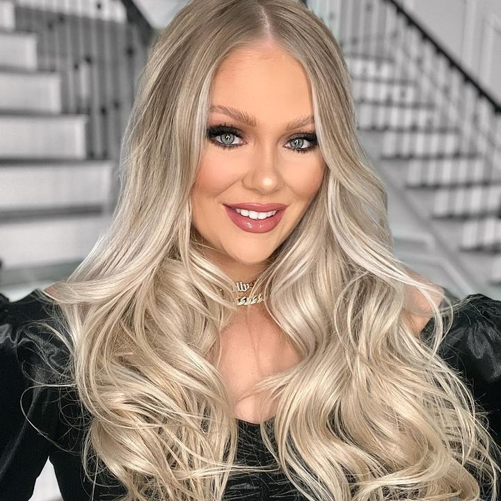 🦄 @kellystrackofficial - Kelly Strack - TikTok