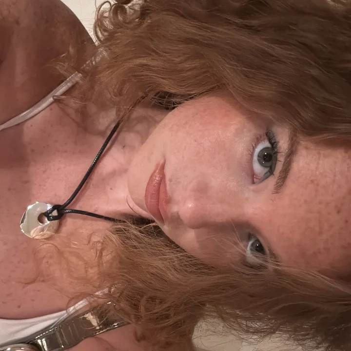 Ashley Michelle Suarez (@amsnaples) - Urlebird