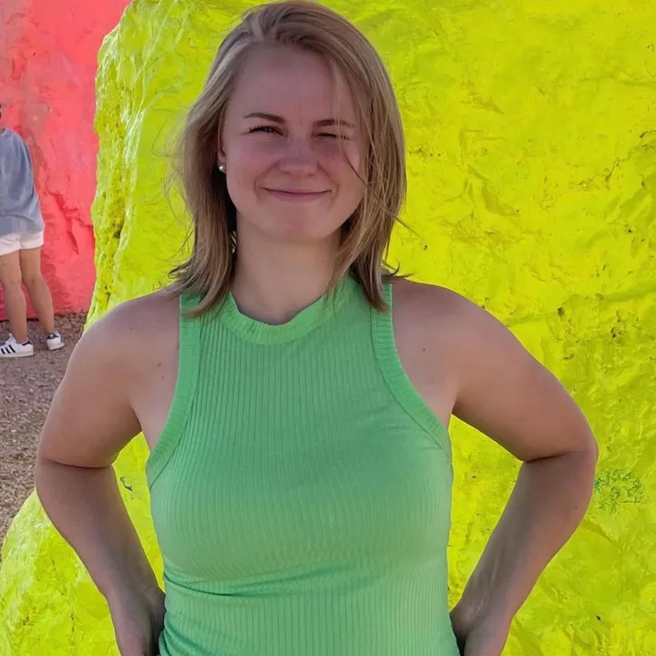 melanie___rose___99 (@melanie___rose____99) - Urlebird