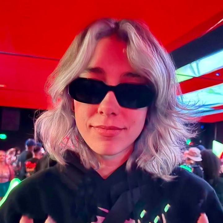 🦄 @onlyjayus - Bella Rose - TikTok