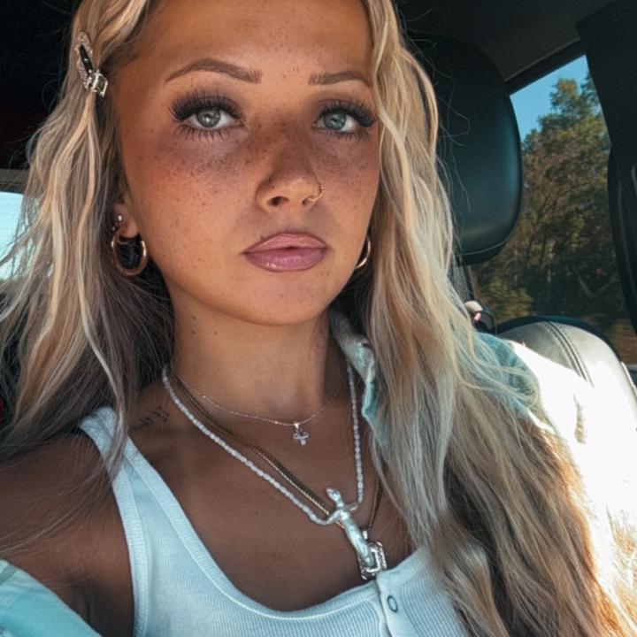 🦄 @lillybremer - Lilly Bremer💋