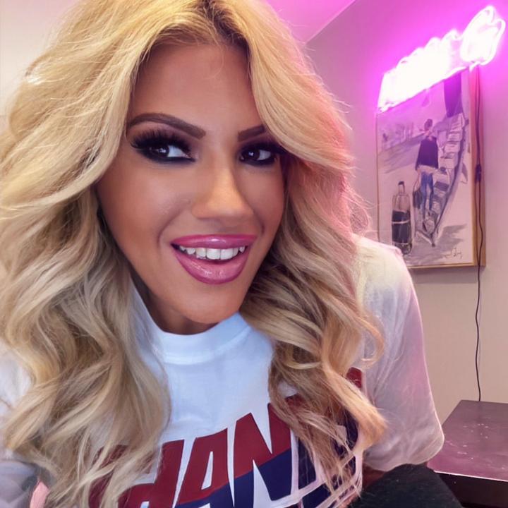 🦄 @nikkinic9384 - Nikki Gist - TikTok