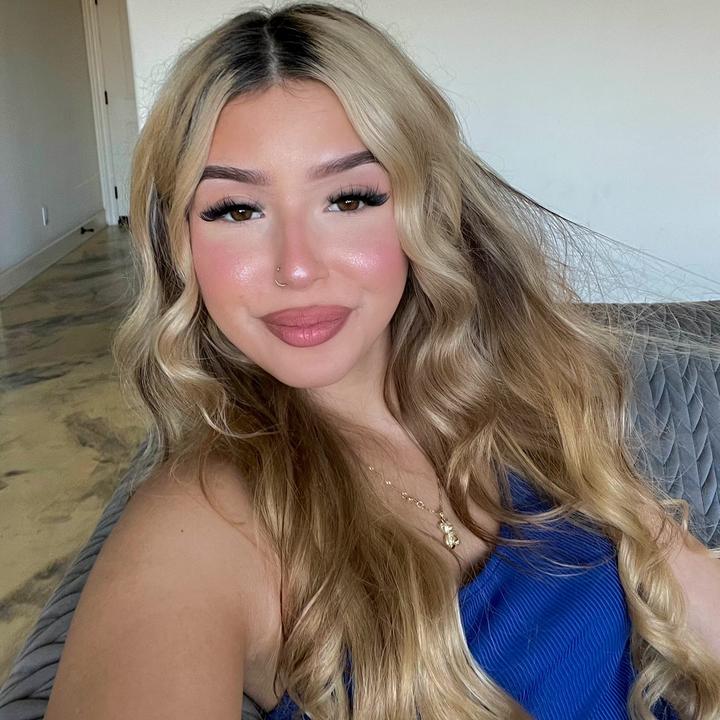 @nicole.moyaaa - TikTok